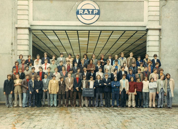 Photo de classe Promotion louis lumiere !! de 1971, ECOLE DE LA RATP - Copains d'avant