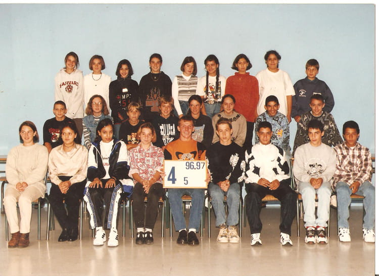 Photo de classe 4ème5 1996/1997 de 1997, Collège Les Alexis - Copains d ...