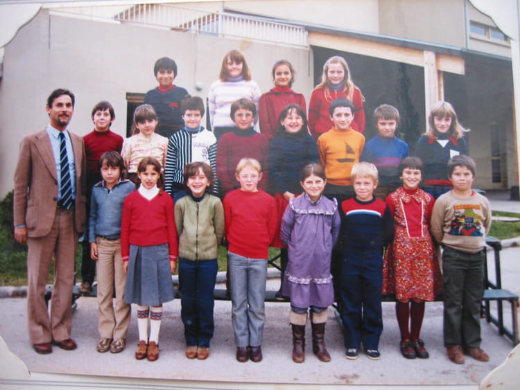 Photo de classe CM1 de 1980, Ecole Roger Balan (Saint Marcel) - Copains ...