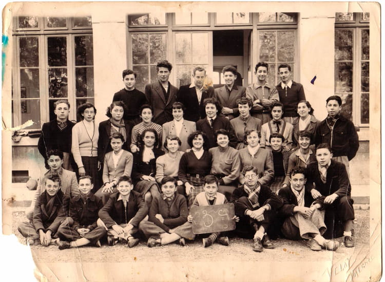 Photo de classe 3 eme c de 1953, Lycée Professionnel Auguste Bouvet - Copains d'avant