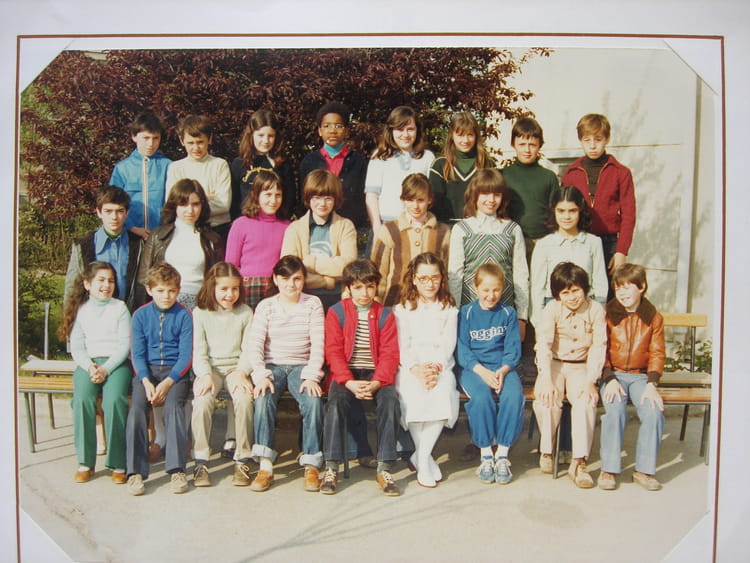 Photo de classe Cm2 de 1978, ECOLE VICTOR HUGO - Copains d'avant