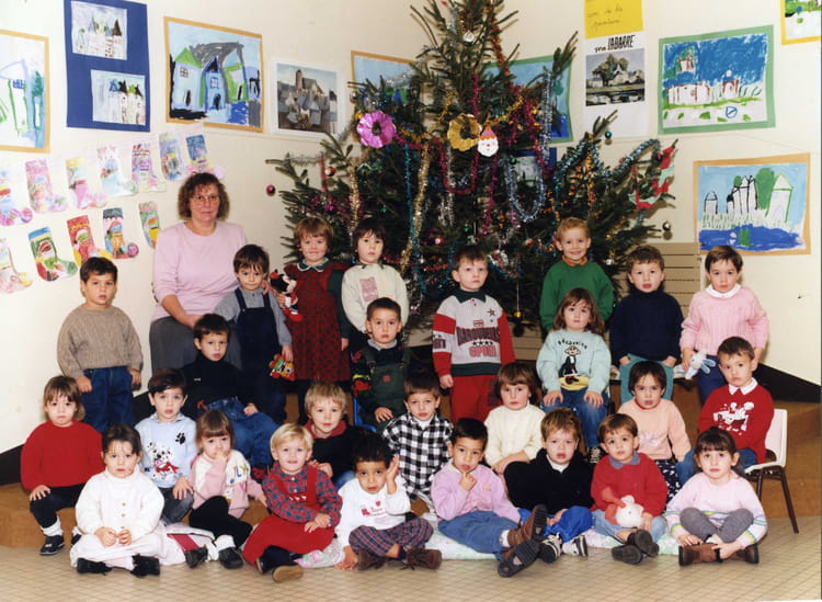 Photo de classe 1995/1996 de 1995, ECOLE LE LINOT - Copains d'avant