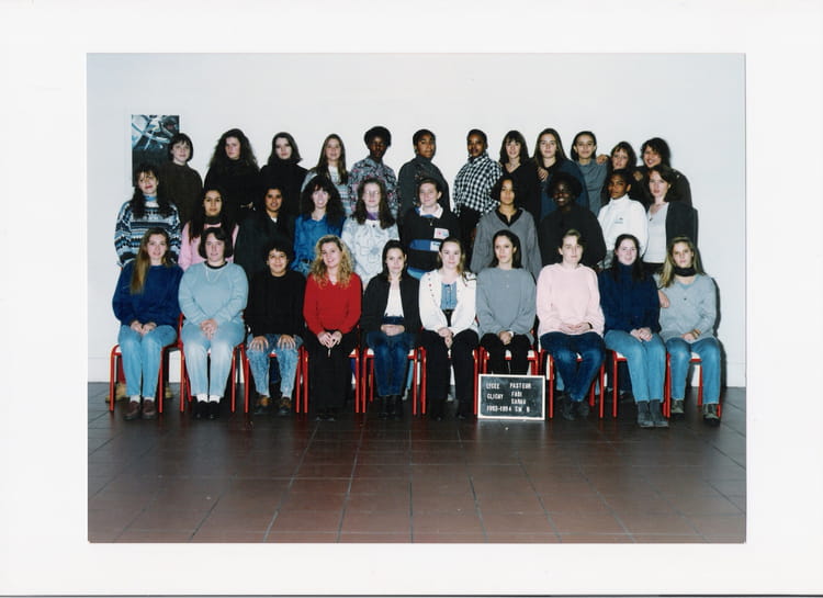 Photo de classe 1e SMS b de 1994, Lycée René Auffray - Copains d'avant