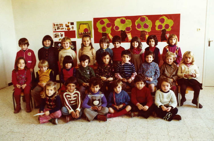 Photo de classe Grande section de 1975, Ecole De La Grand Rue (Saint ...