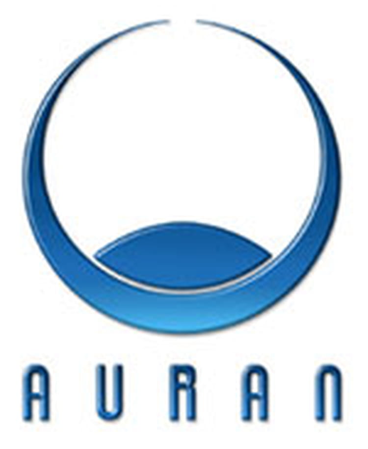 Photo de classe A défault d'une photo, un logo ... de 2000, AURAN ...