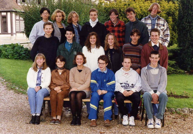 Photo de classe Première S 1 de 1994, Lycée Privé Saint-adjutor ...