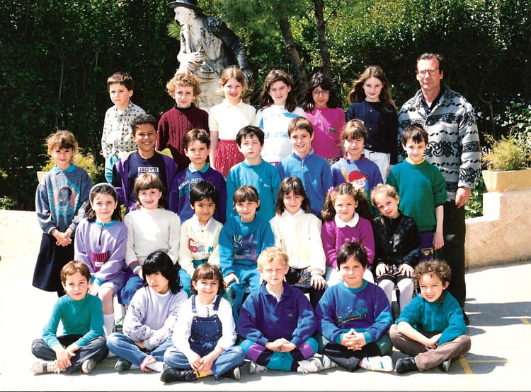 Photo de classe CE1 de 1990, ECOLE JH FABRE B ANNEXE IUFM - Copains d'avant