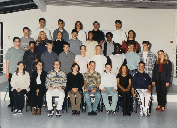 Photo de classe 1èreS1 de 1998, Lycée Vincent Van Gogh - Copains d'avant