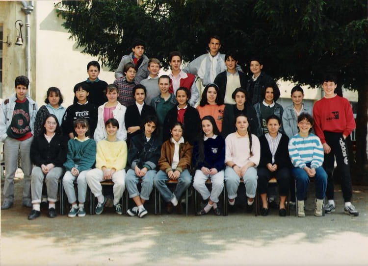 Photo de classe 3° ou 4° ? de 1985, Collège Varsovie - Copains d'avant