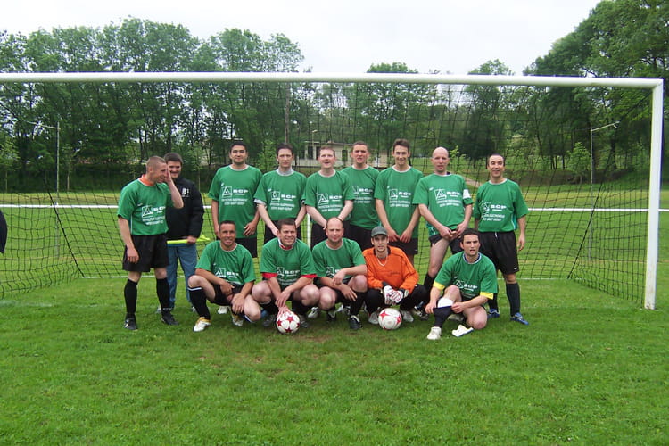 Photo de classe Equipe de Moeslains 2005 / 2006 de 2005, Club De Foot ...