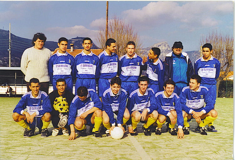 Photo de classe Equipe des - de 20 ans 1999/2000 de 2000, AS VENCE ...