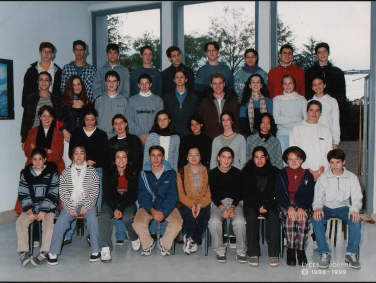 Photo de classe 2nde 7 de 1998, Lycée Joffre - Copains d'avant