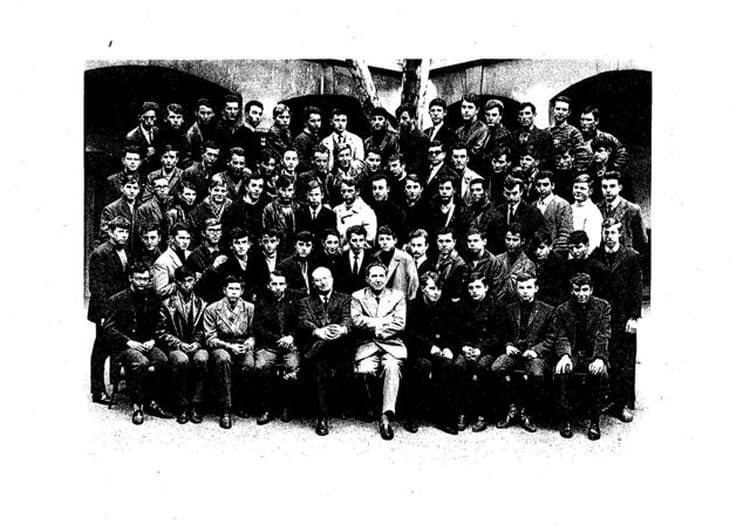Photo de classe TM1 ET TM2 de 1966, Lycée Rouvière - Copains d'avant
