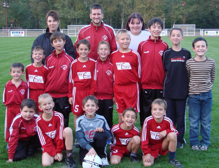 Photo de classe Section jeunes Fc Rosenau de 2007, FOOTBALL CLUB ...