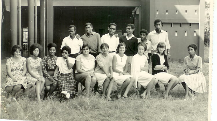 Photo de classe Classe de Philo de 1966, LYCEE JACQUES RABEMANANJARA ...