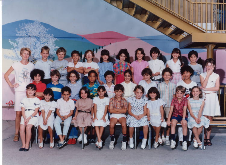 Photo de classe CE2 de 1985, ECOLE LODI - Copains d'avant