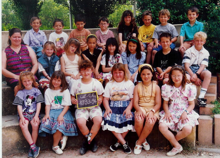 Photo de classe CE1 de 1993, ECOLE MASSILLARGUES - Copains d'avant