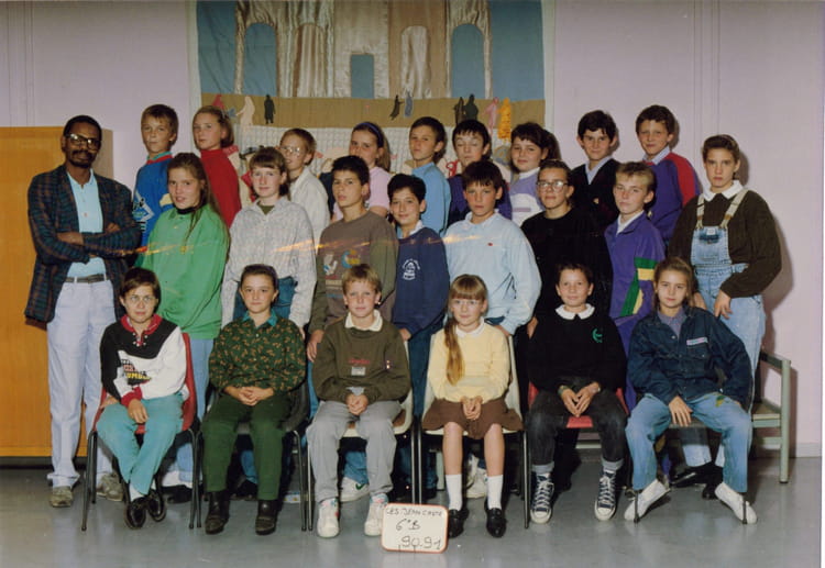 Photo de classe 6emeB de 1990, Collège Jean Castel - Copains d'avant