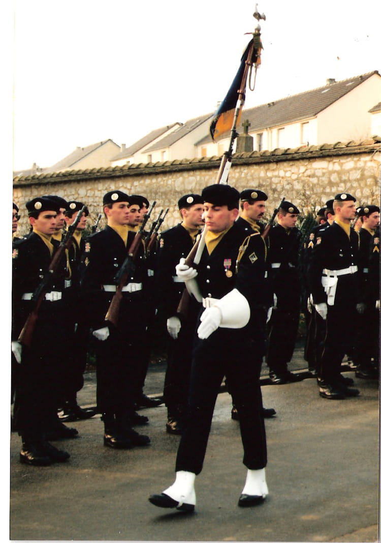 Photo de classe PORTE FANION DU 1er GC de 1989, 1er Gc - Copains d'avant