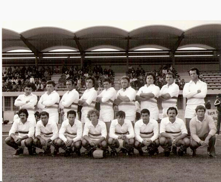 Photo de classe Rugby Club Six - Fournais de 1981, RUGBY CLUB - Copains ...