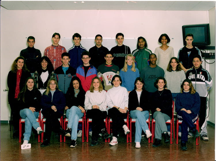 Photo de classe Premiere STT 11 de 1996, Lycée Albert Einstein - Copains d'avant