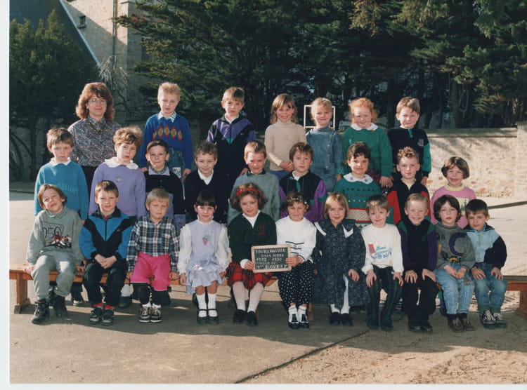 Photo de classe Classe de Mme BARBEY de 1989, ECOLE JULES FERRY ...