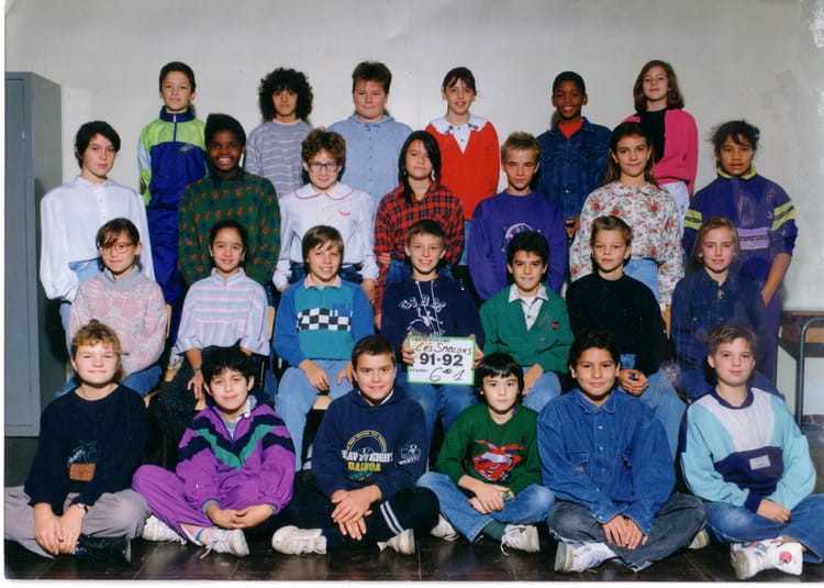 Photo de classe 6eme1 de 1991, Collège Les Sablons - Copains d'avant