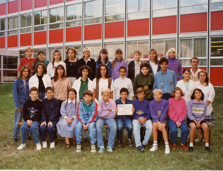 Photo de classe 4e4 de 1990, Collège Les Alexis - Copains d'avant