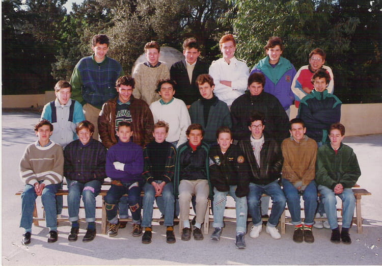Photo de classe 3ème ??? de 1989, Collège Bon Accueil - Copains d'avant
