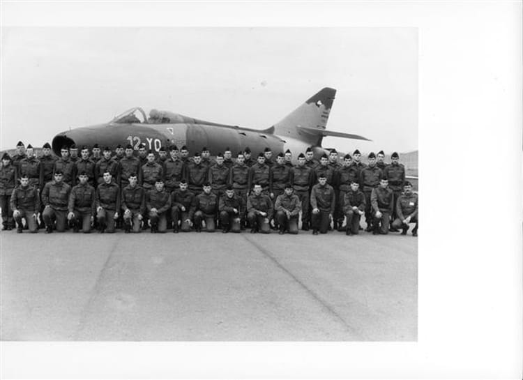 Photo de classe Classe 87/10 de 1987, Ba 122 - Copains d'avant