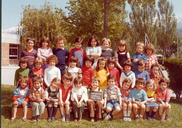 Photo de classe Saint just moyenne section de 1976, ECOLE SAINT JUST ...