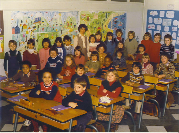 Photo de classe CE2 1980 de 1980, ECOLE JACQUES SOLOMON - Copains d'avant