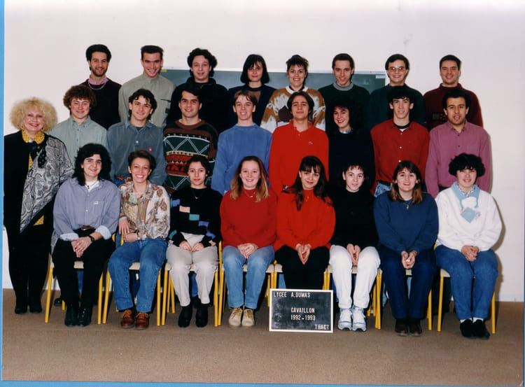 Photo de classe T BAC T de 1992, Lycée Professionnel Alexandre Dumas ...