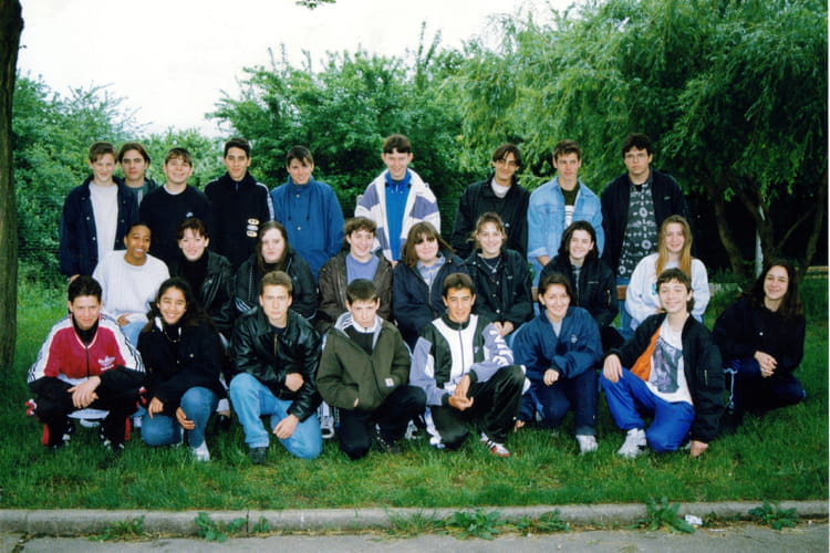 Photo de classe 3ème 2 de 1996, Collège Emile Malfroy - Copains d'avant