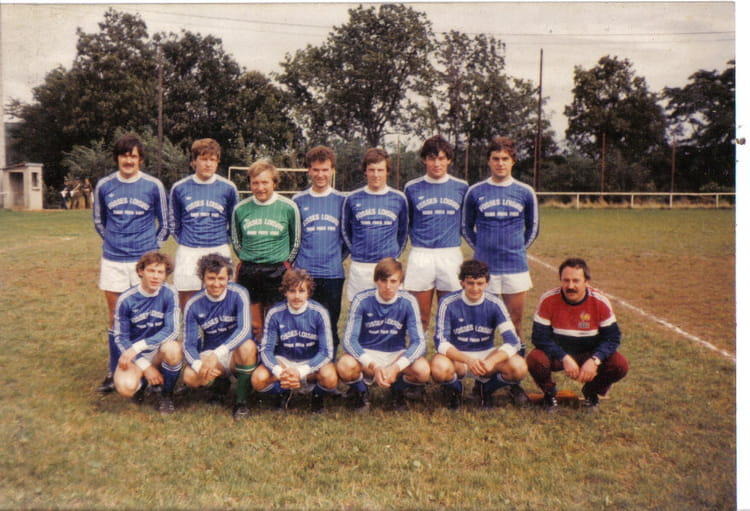 Photo de classe Seniors A 1983 de 1983, AS PLAILLY - Copains d'avant
