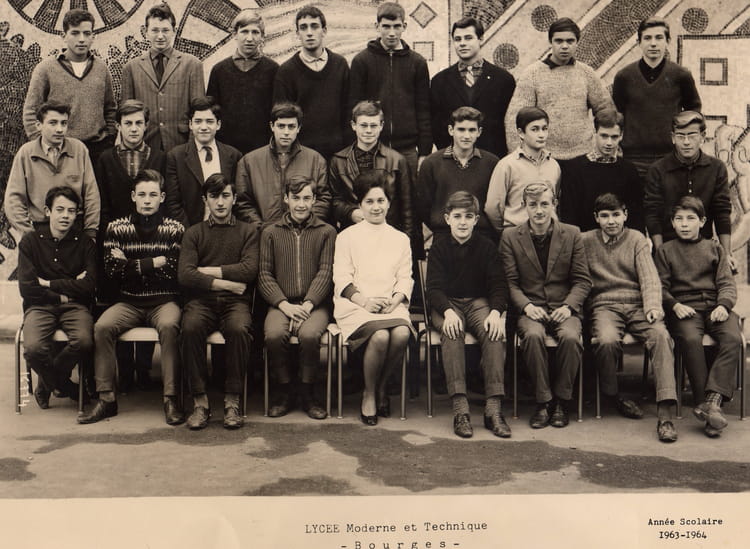 Photo de classe 3M de 1963, Lycée Pierre-emile Martin - Copains d'avant