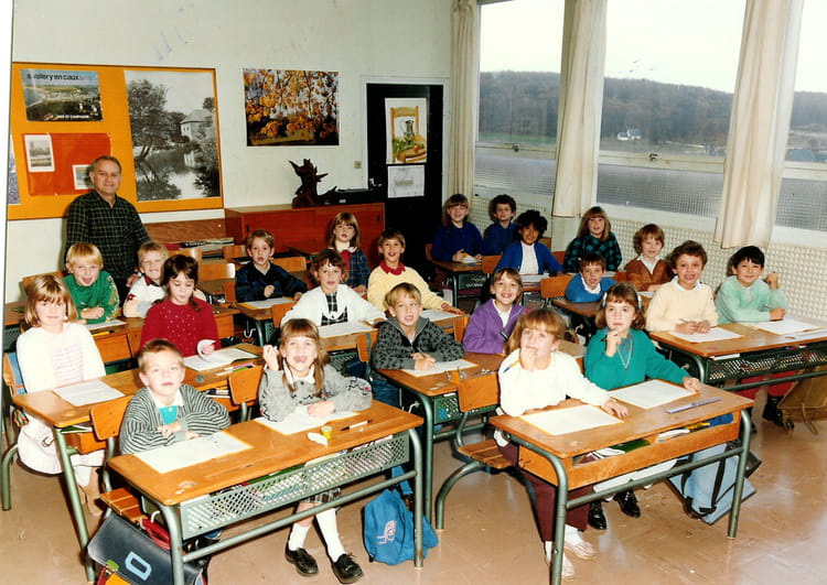 Photo de classe CE 1 de 1987, ECOLE PAUL MULOT - Copains d'avant