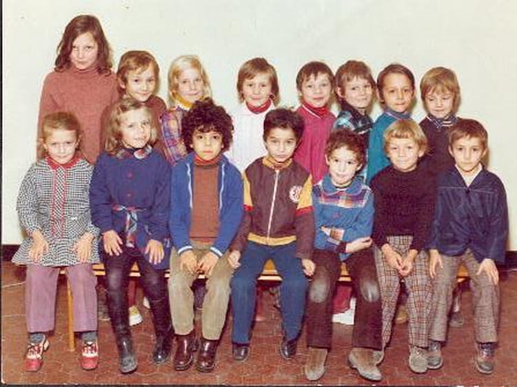 Photo de classe Cp de 1974, école Porte De France - Copains d'avant