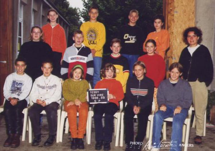 Photo de classe 5 ème parme de 1998, Collège Sainte-marie - Copains d'avant