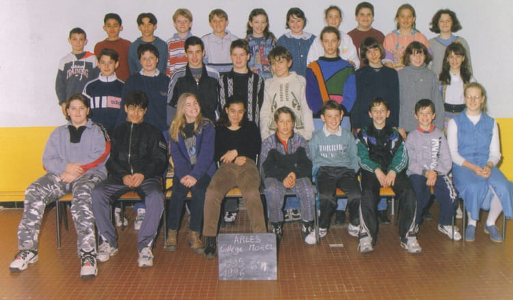 Photo de classe 6°1 de 1996, Collège Robert Morel - Copains d'avant