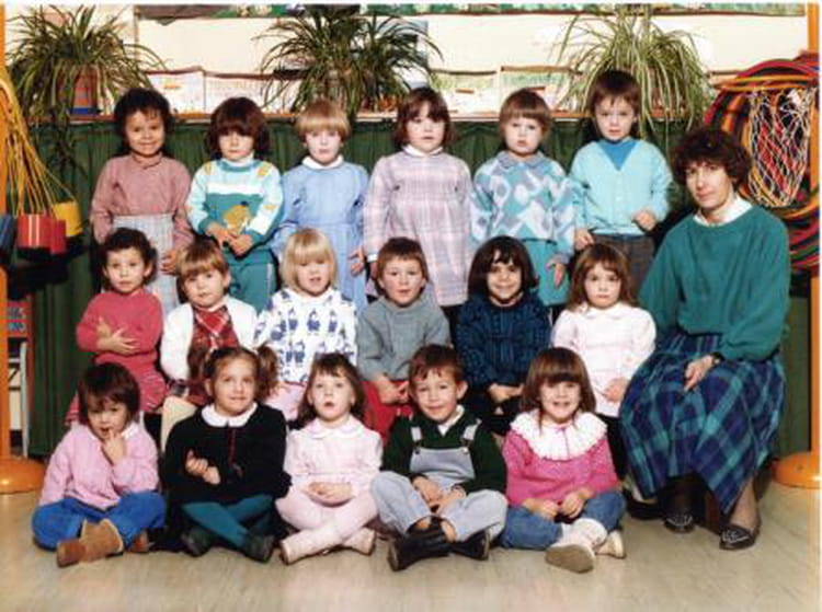 Photo de classe Première année de maternelle de 1987, ECOLE RONSARD ...