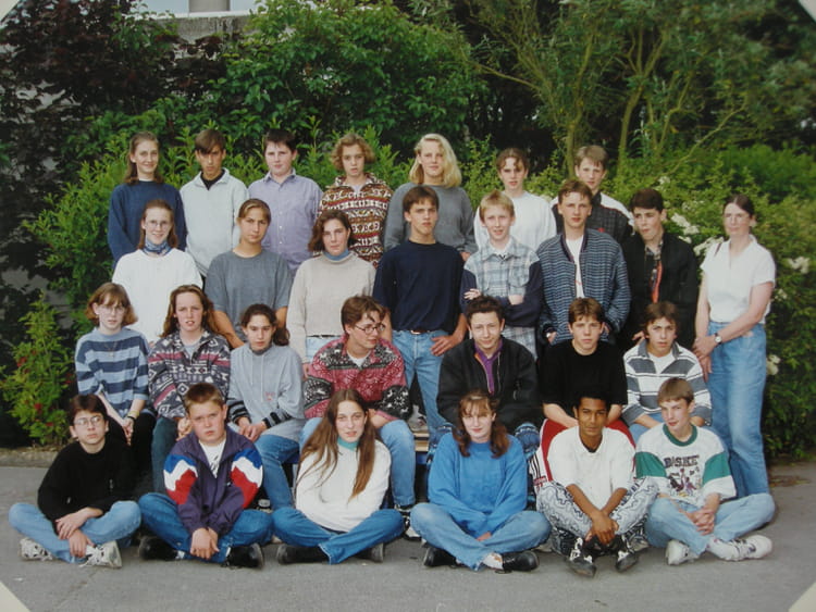 Photo de classe 4ème2 de 1985, Collège William Henri Classen - Copains ...