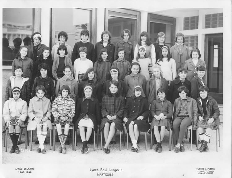Photo de classe 6eme M de 1966, Lycée Paul Langevin - Copains d'avant