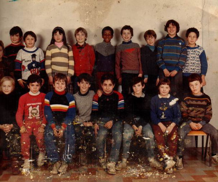 Photo de classe Classe de CM2 de 1985, Ecole Jacques Bourgoin (Corbeil ...
