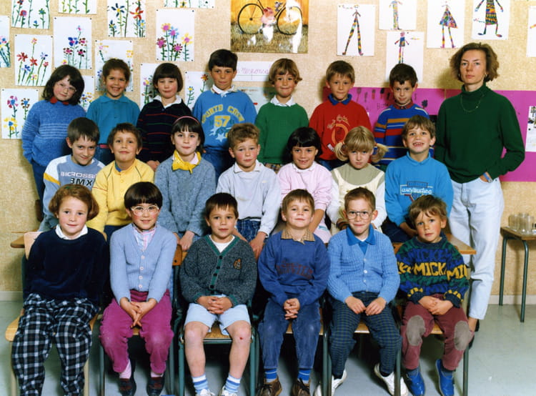 Photo de classe Cp1 de 1986, ECOLE NICOLAS ROLAND - Copains d'avant