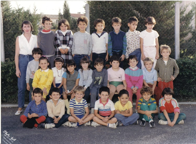 Photo de classe CP, 86/87 de 1987, ECOLE JEAN MOULIN - Copains d'avant