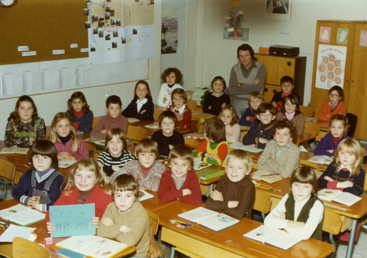 Photo de classe CE2 de 1979, JEAN DE LA FONTAINE - Copains d'avant