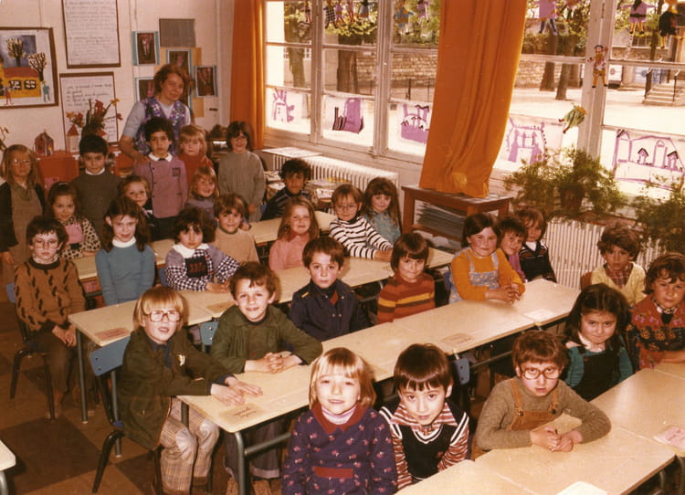 Photo de classe Maternelle grande classe de 1979, ECOLE LES MURIERS ...