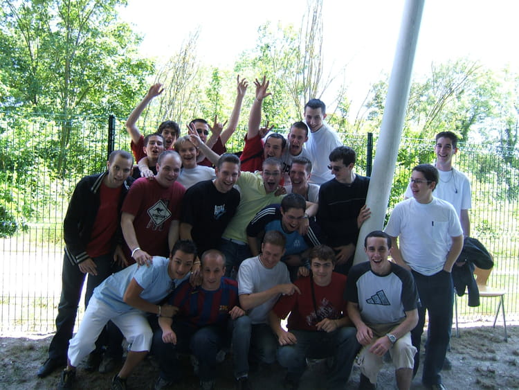 Photo de classe RT1 de 2006, Iut Reims Châlons Charleville - Copains d ...