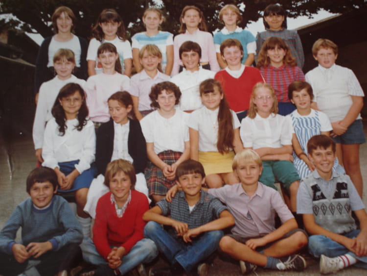 Photo de classe CM2 de 1984, Ecole Léon Gambetta - Copains d'avant